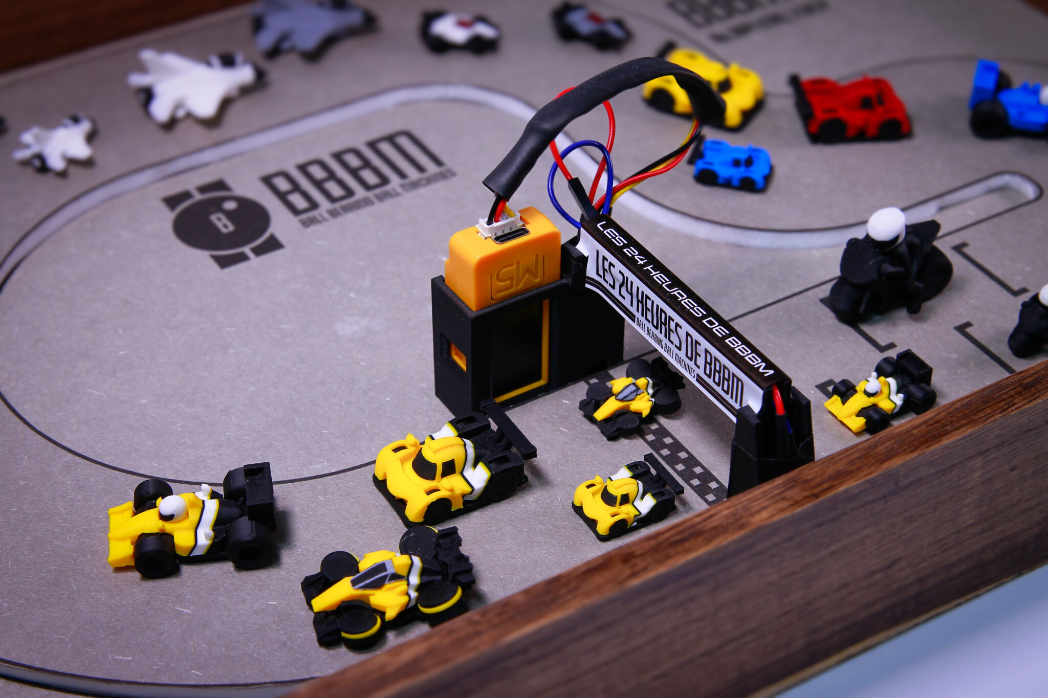 BBBM／ブブブン [Ball Bearing Ball Machines] | Vehicle toys that can be ...